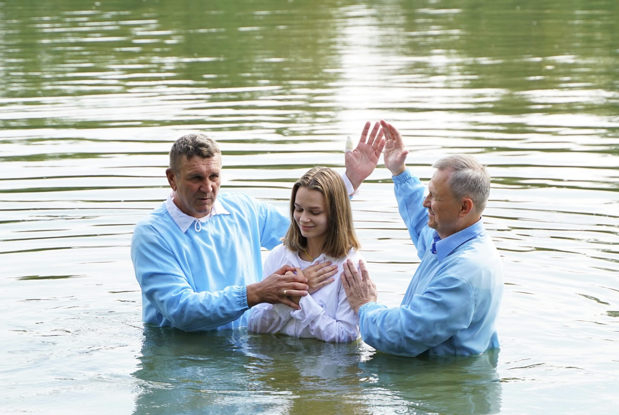 Baptism in War-Torn Ukraine: Nika’s Journey to Faith - Storyline